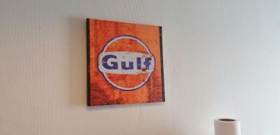TABLEAU TOILE IMPRIMEE GULF LOGO EFFET ROUILLE VINTAGE DECO MURAL